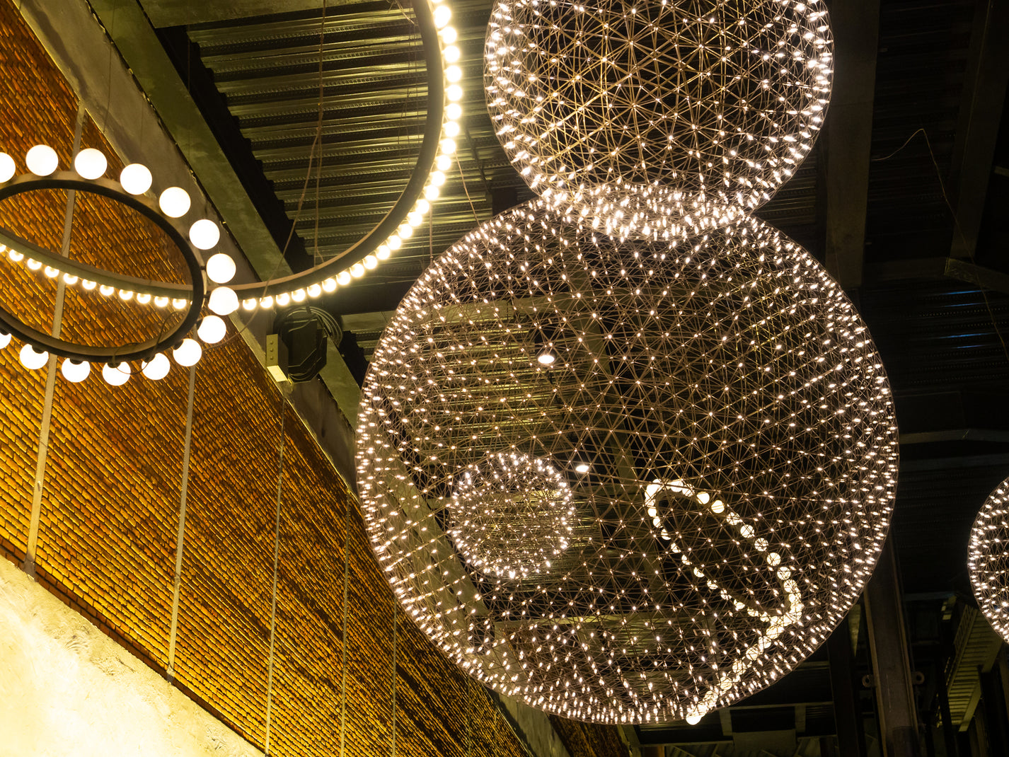 LED Sphere Pendant Light – Modern Geometric Globe Chandelier for Dining ...